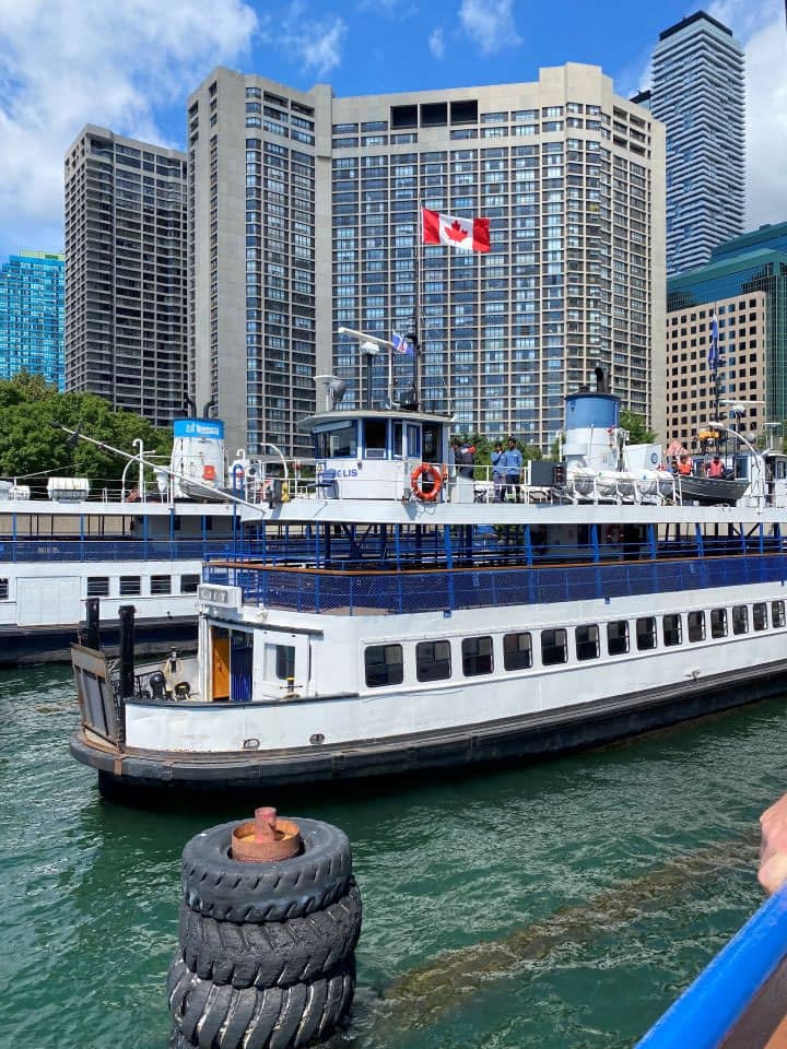 The Perfect 2-Day Toronto Itinerary for Your First Visit